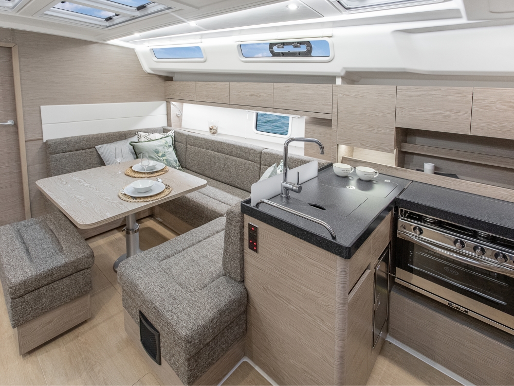 Hanse 458 | Island Sailing