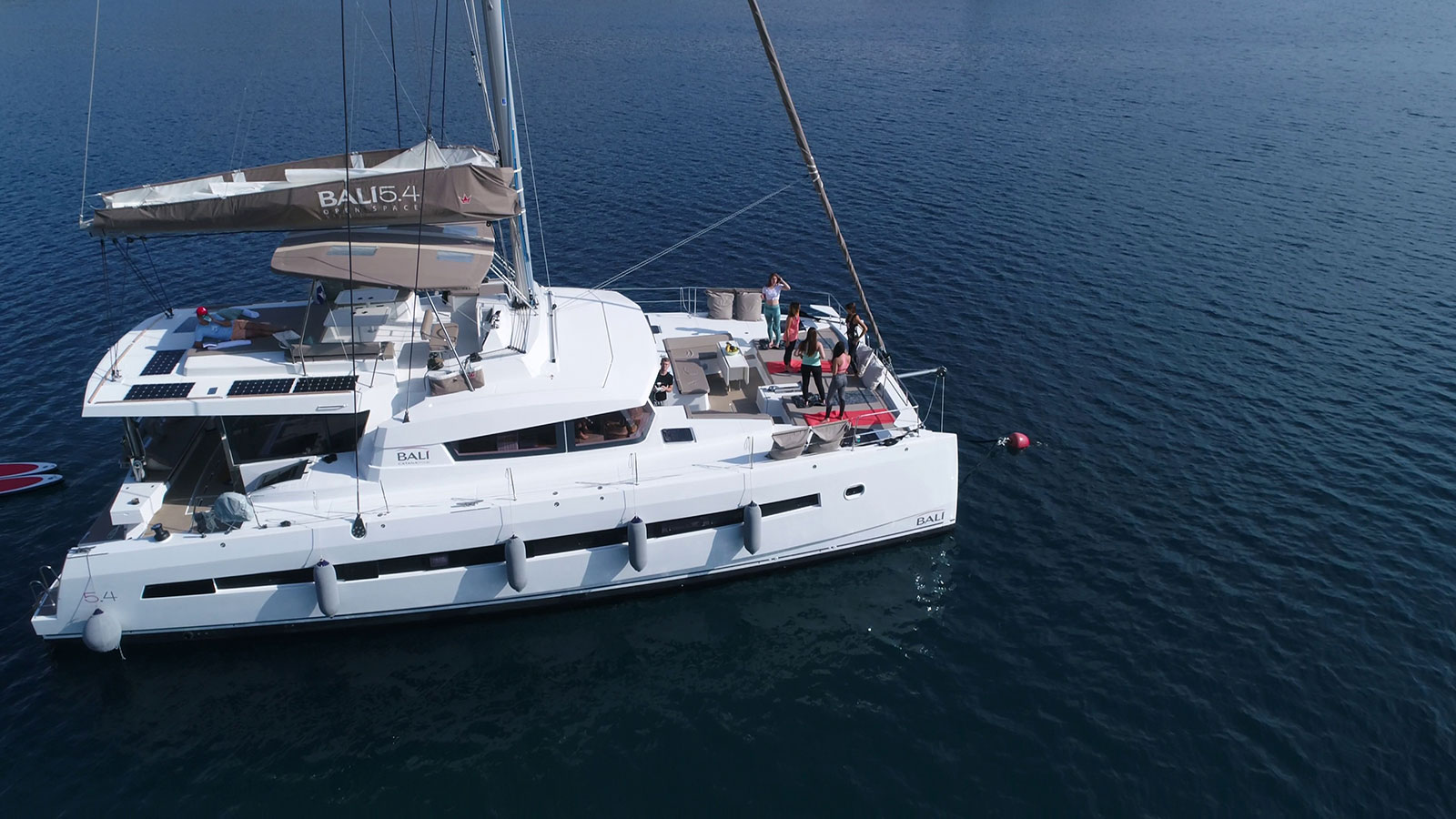 Bali 5.4 | Island Sailing